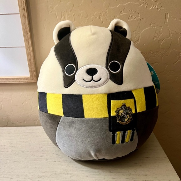 Squishmallows | Toys | New Harry Potter Hufflepuff Badger Hogwarts ...
